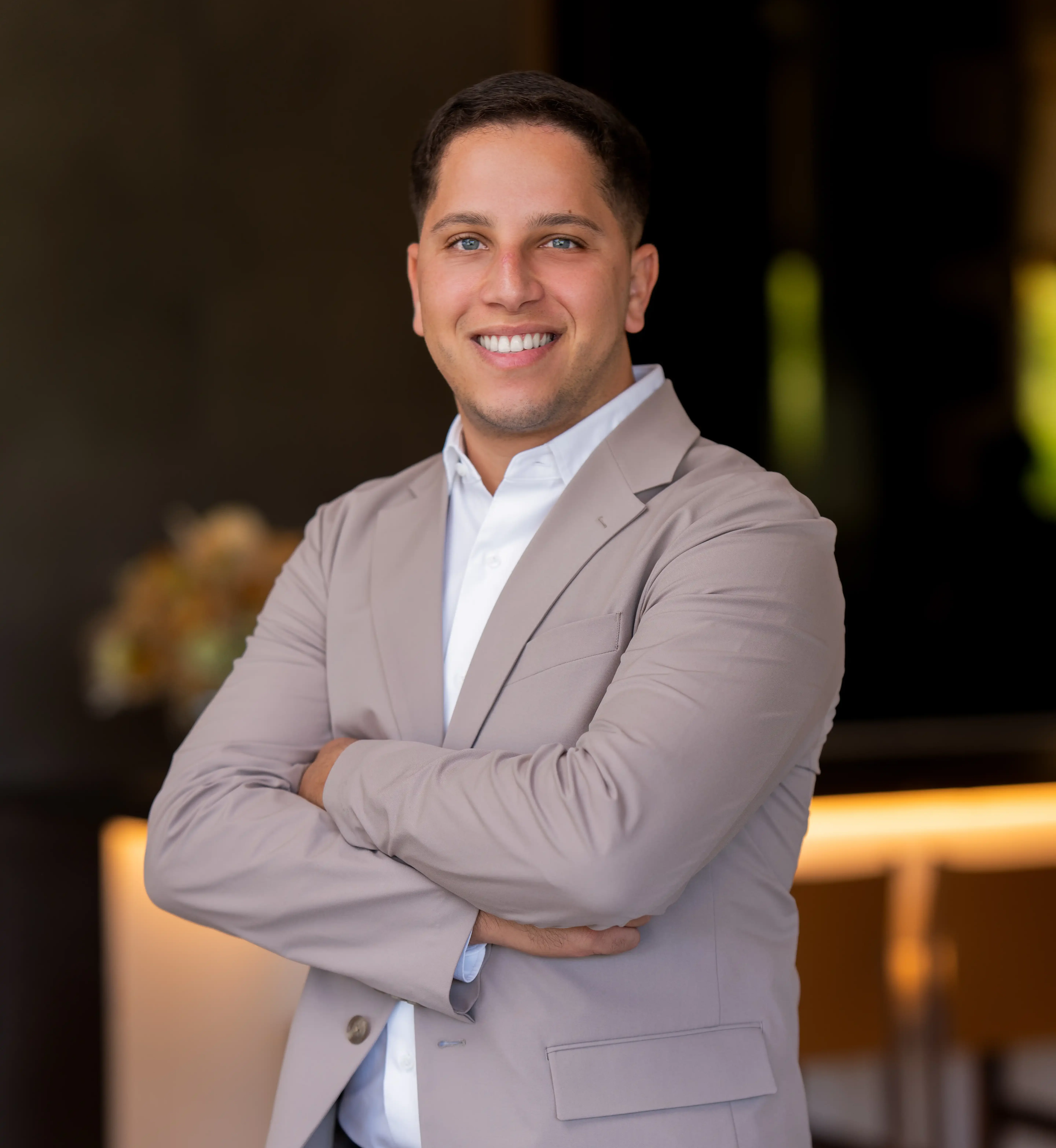 Isaac Viñeglas | Junior Property Consultant | Drumelia Real Estate