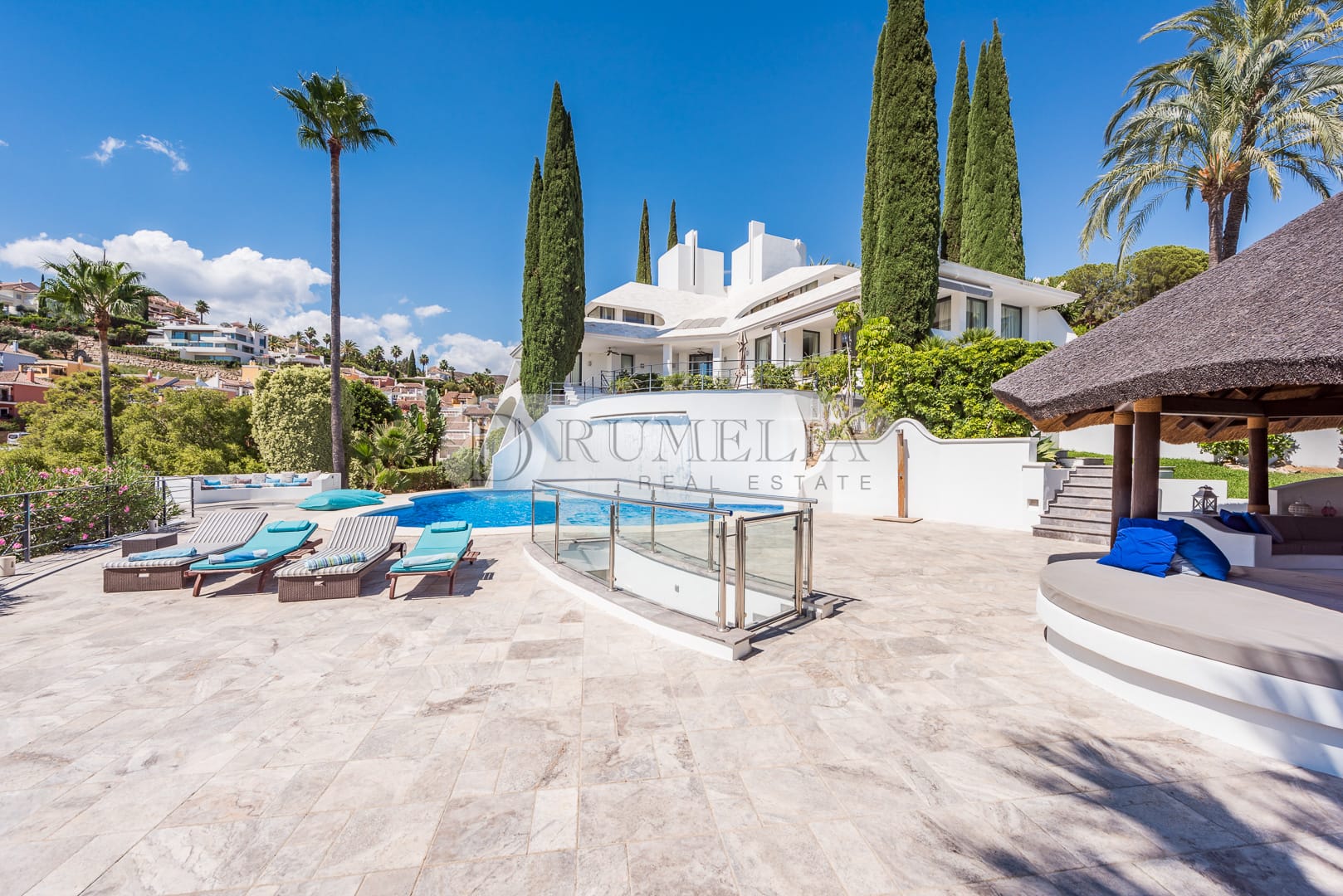 Special flair of cosmopolitan ambience mixed with traditional ...